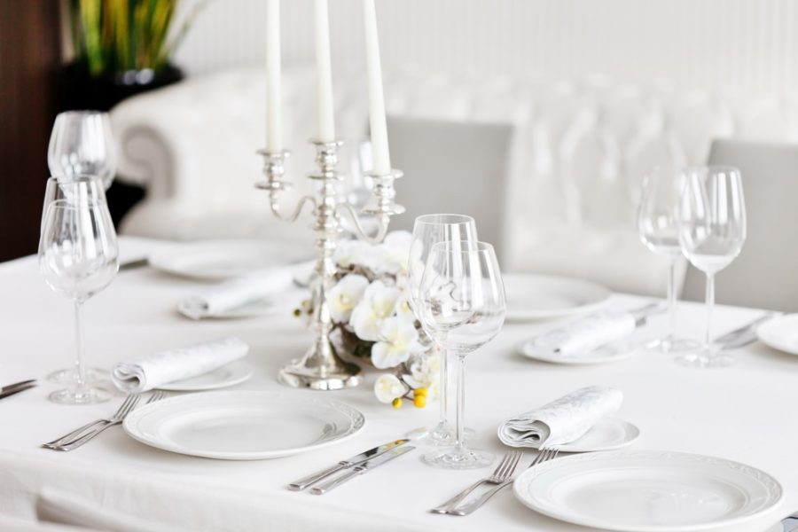 Learn dining etiquette and table setting in Paris, France | Bonjour Paris