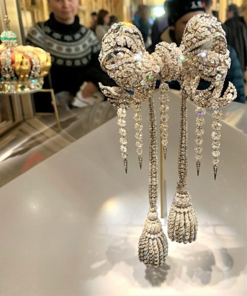 Diamonds, Rubies and a Dragon: All that Dazzles at the Louvre | Bonjour ...