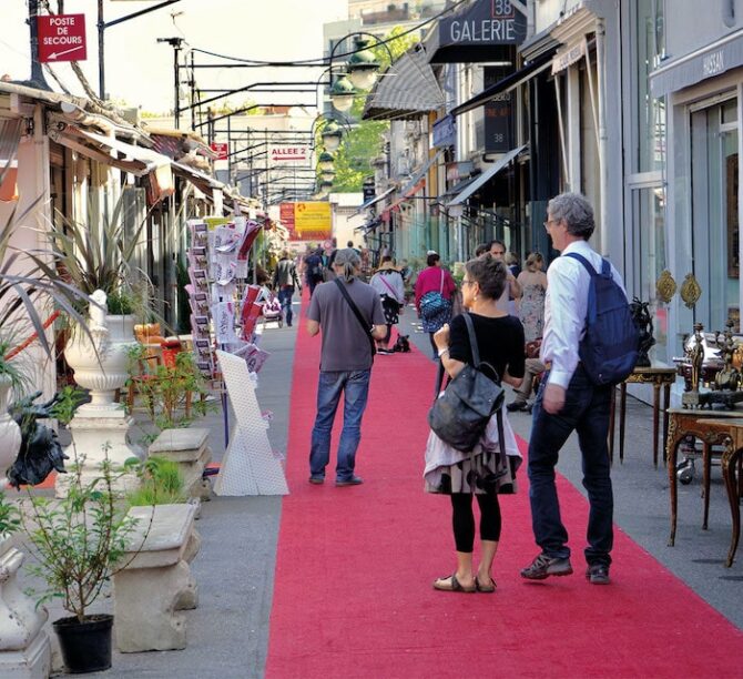 Marché Biron: Shopping the Legendary Puces de Saint-Ouen outside Paris ...