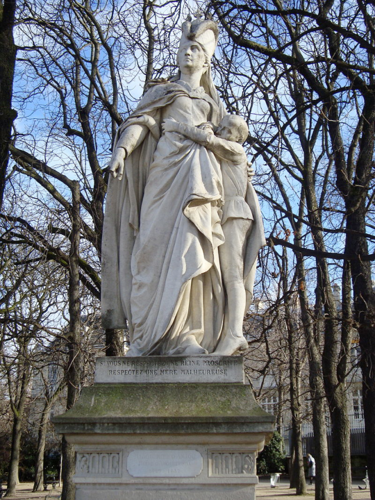 Poppy in Paris: A March Tribute to the City’s Women | Bonjour Paris