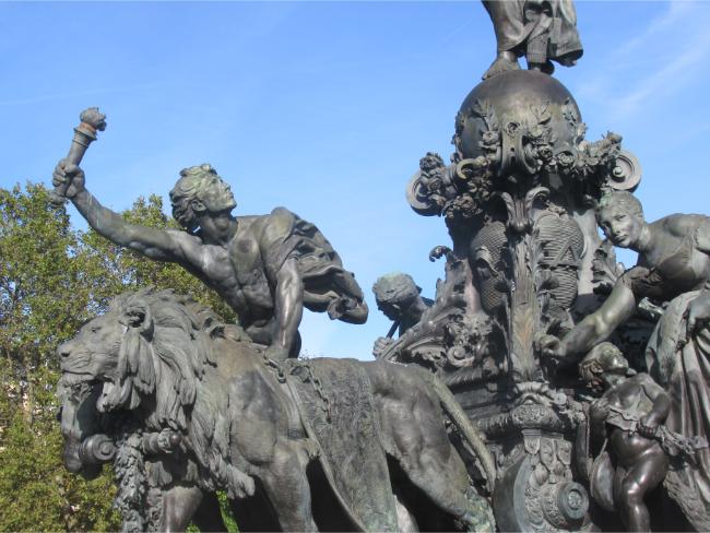 Walk in Paris: Place de la Nation & Picpus Cemetery | Bonjour Paris