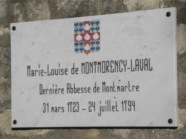 Walk in Paris: Place de la Nation & Picpus Cemetery | Bonjour Paris