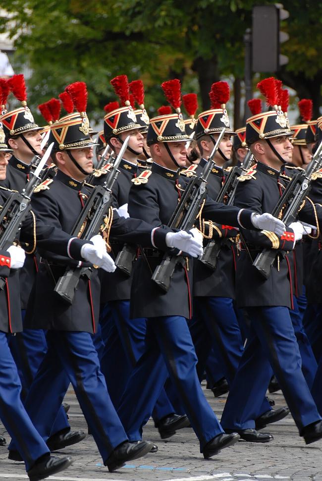 What Exactly is France’s Republican Guard? | Bonjour Paris