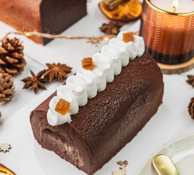 Bûche de Noël: The Best Yule Logs in Paris 2025 | Bonjour Paris